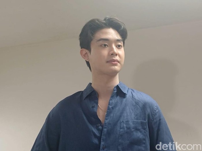 Gabriel Prince ke Makam Kakak, Olivia Finalis Gadis Sampul Meninggal ...