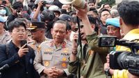 Kapolda Metro Ungkap Nama 7 Anggota Brimob Pelindas Ojol Affan Kurniawan