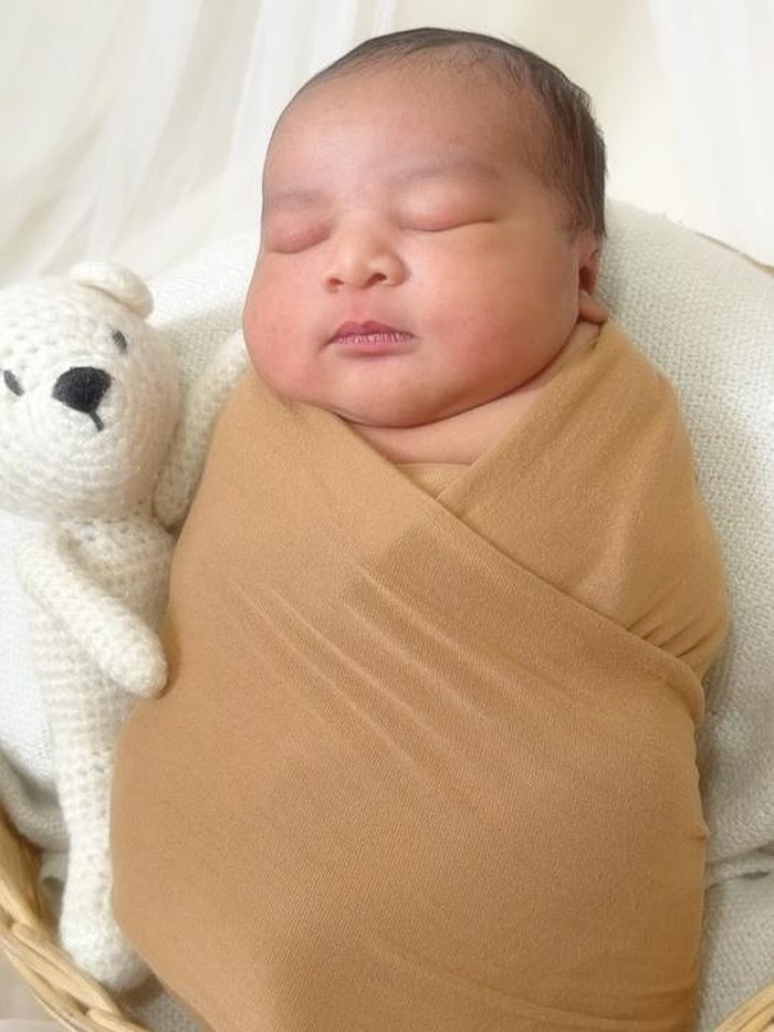 Congrats! Kimmy Jayanti Lahirkan Anak Ketiga, Diberi Nama Henry ...