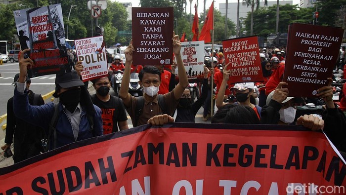 Demo Buruh di Patung Kuda, Suarakan Tuntutan Harga Murah dan Keadilan ...