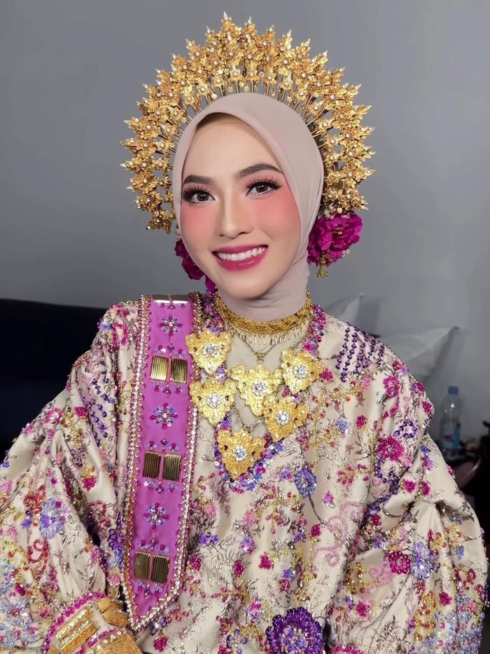 Penyanyi Feby Putri Menikah di Makassar, Pakai Adat Bugis