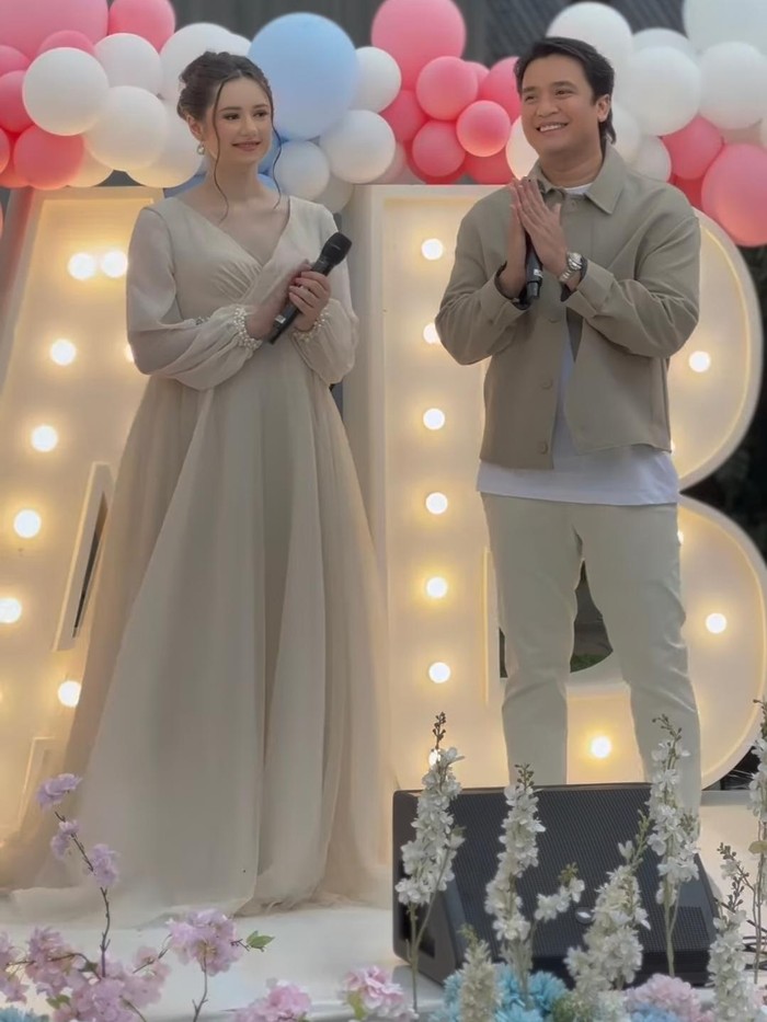 Gender Reveal Vika Kolesnaya, Billy Syahputra Semringah Bakal Jadi Ayah