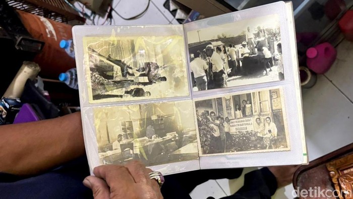 Melihat Koleksi Barang Antik di Pasar Nostalgia Surabaya