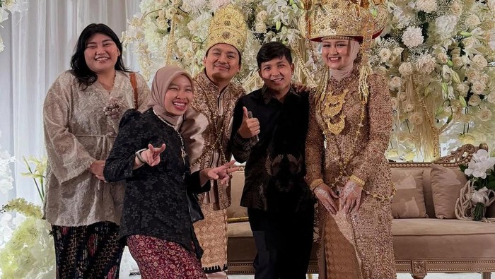 Ate Resmi Menikah dengan Allysa Fatkhia, Maskawin 219 Dolar-25 Gram LM