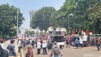Ada Demo Hari Tani di Patung Kuda Jakpus, Lalin Sekitar Monas Dialihkan