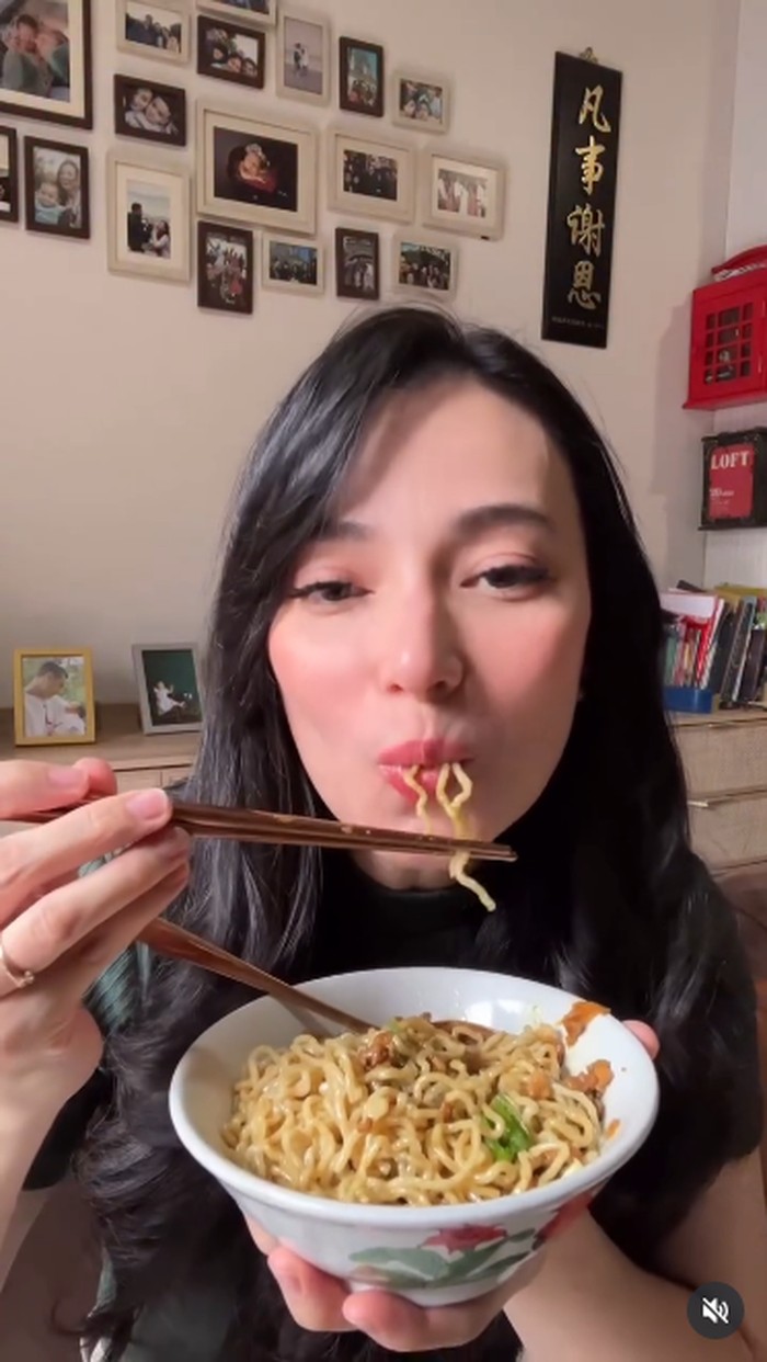 Asmirandah Rayakan Ultah ke-36, Makin Jago Bikin Kue dan Keripik Tempe