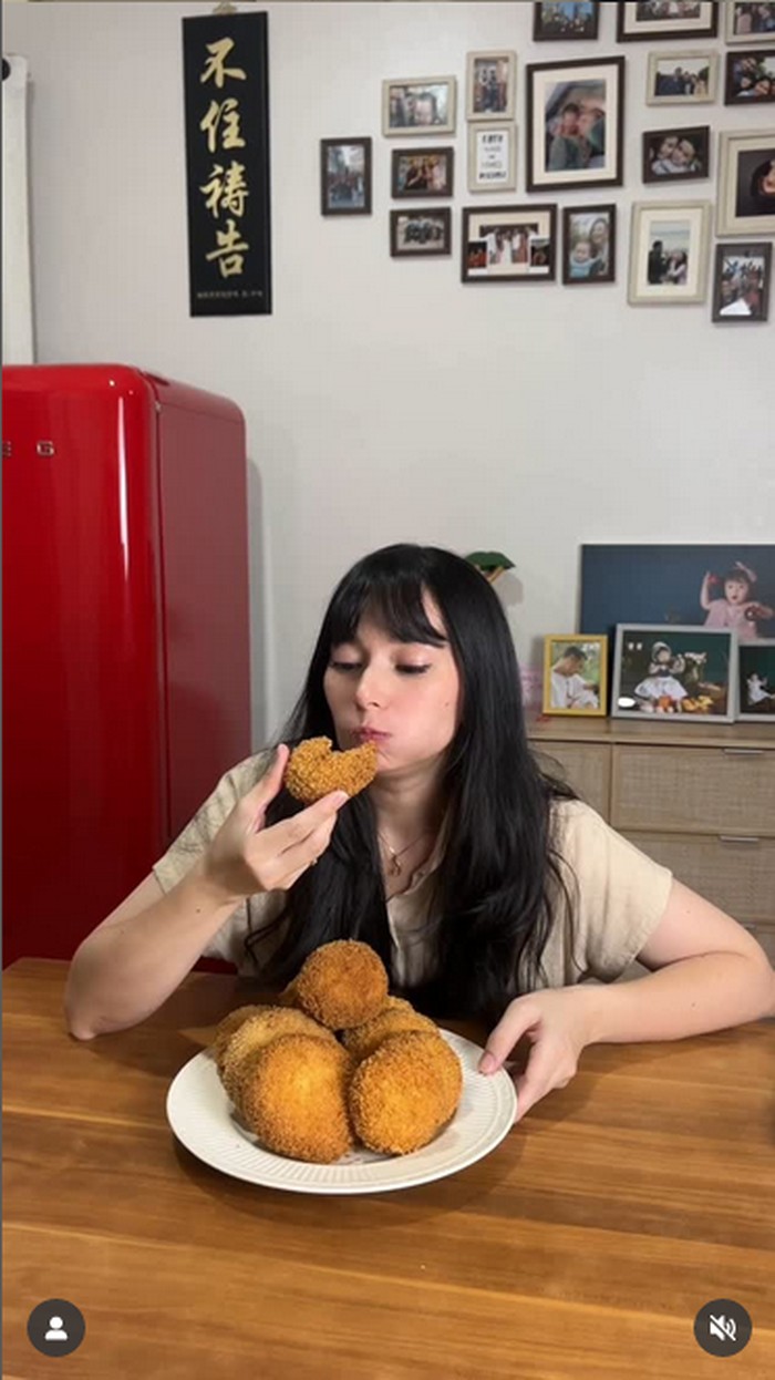 Asmirandah Rayakan Ultah ke-36, Makin Jago Bikin Kue dan Keripik Tempe