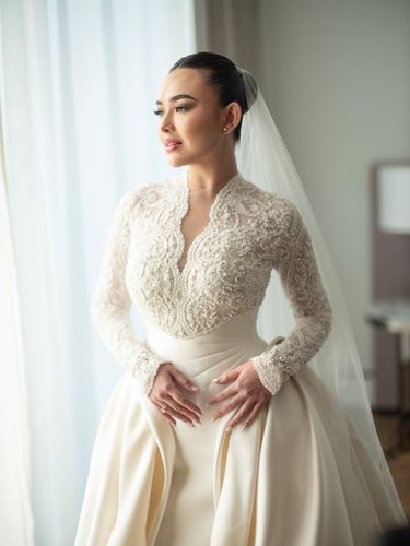 Amanda Manopo Menikah dengan Kenny Austin, Cantik Bergaun Putih dan Veil