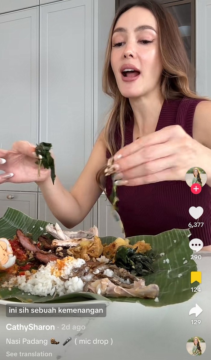 Cathy Sharon Nikmat Makan Nasi Padang, Netizen: Berasa Ilegal Lihatnya