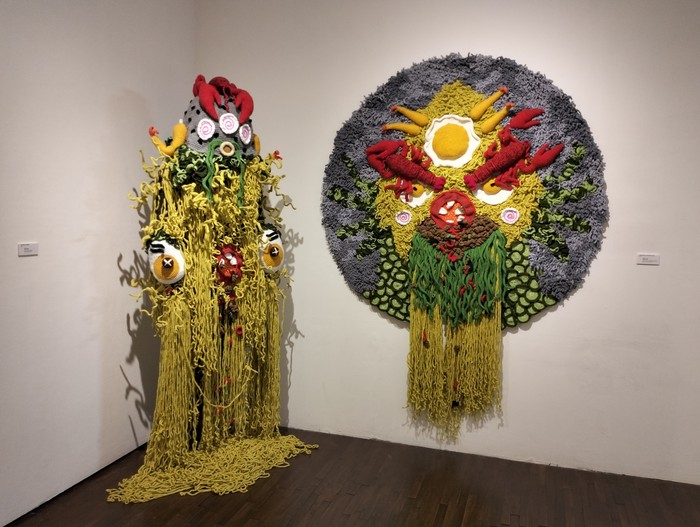 Foto-foto Gemas Makanan dari Benang Rajut di Pameran Playful Bites