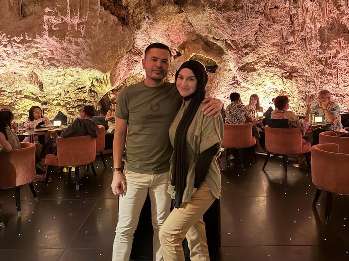Irish Bella Mesra Terus dengan Suami: Ini Dada Isinya Kamu Semua