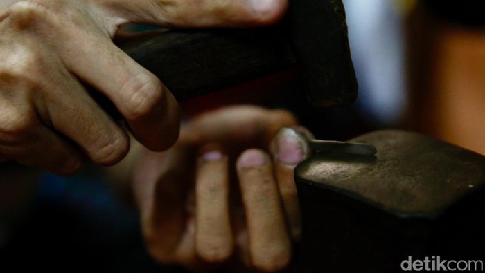 Kreativitas Pengrajin Cikini Hasilkan Perhiasan Emas Bernilai Tinggi