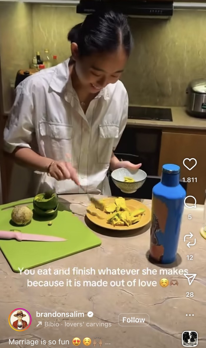Brandon Salim dan Dhika Himawan Kompak Masak Bakso hingga Matcha