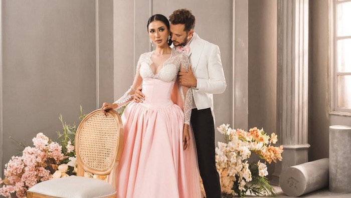 Rita Nurmaliza Mau Nikah dengan Peter Amor