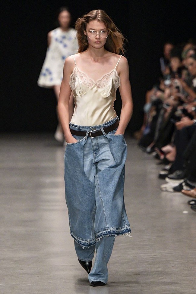 Foto: Koleksi Stella McCartney Spring-Summer 2026, Harmonisasi Musim Semi