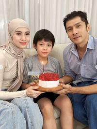 Ultah ke-10, Anak Donita dan Adi Nugroho Minta Mi Instan