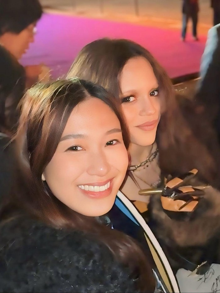 DIY Bawa Irene Suwandi Diundang Lisa BLACKPINK hingga Ariane Grande ...