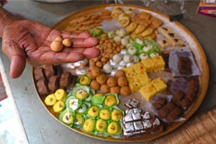 Toko Legendaris Berusia 200 Tahun Ini Jual Manisan Harga Rp 180 Perak Saja!