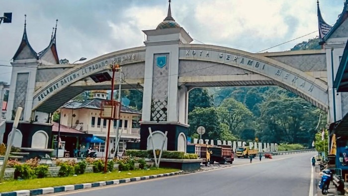 Berubah Drastis: Foto Sebelum & Sesudah Banjir Bandang di Aceh-Sumatera