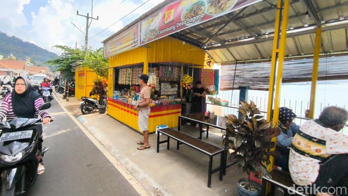 Desa Jagara dan Pesona Waduk Darma