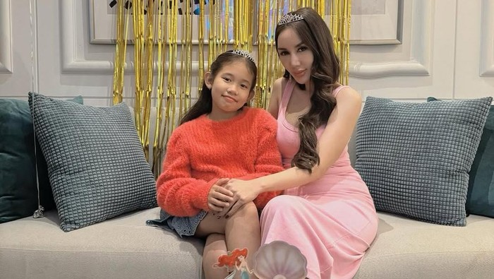 Sosok Ade Tya yang Diancam Dearly Djoshua Gegara WA Ari Lasso