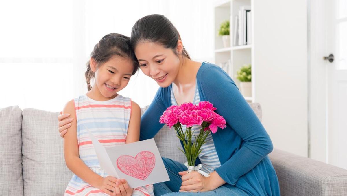 50+ Kata-kata Mutiara Hari Ibu, Bisa untuk Caption Foto di Medsos!