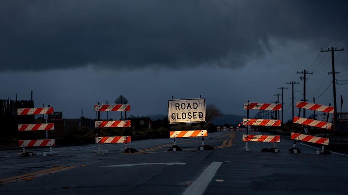 Hujan Ekstrem Picu Banjir Bandang di Palmdale