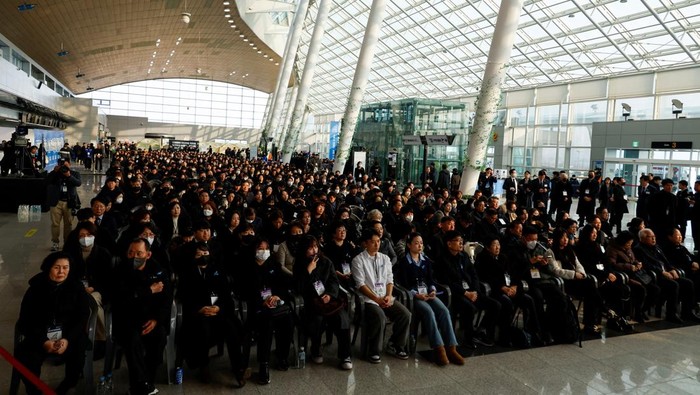 Peringatan Setahun Kecelakaan Jeju Air, Keluarga Korban Desak Keadilan