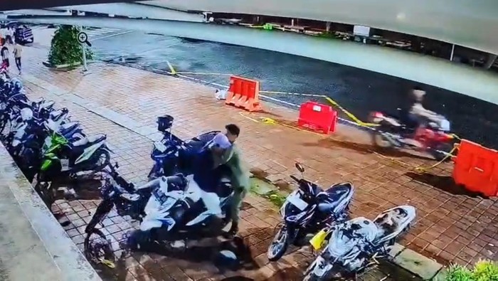 Satpol PP Gagalkan Aksi Maling Motor di Kota Lama Surabaya