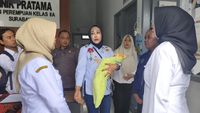 Wabup Mimik Terima Bayi 2 Minggu yang Ditinggal Ibu Meninggal di Rutan