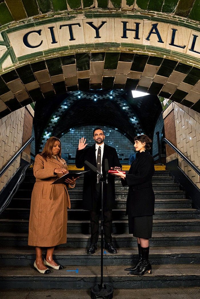 Zohran Mamdani Resmi Dilantik sebagai Wali Kota New York