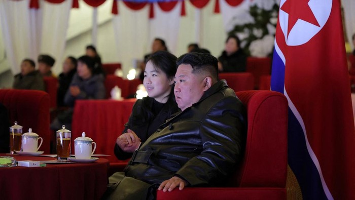 Kim Jong Un Hadiri Perayaan Tahun Baru di Pyongyang