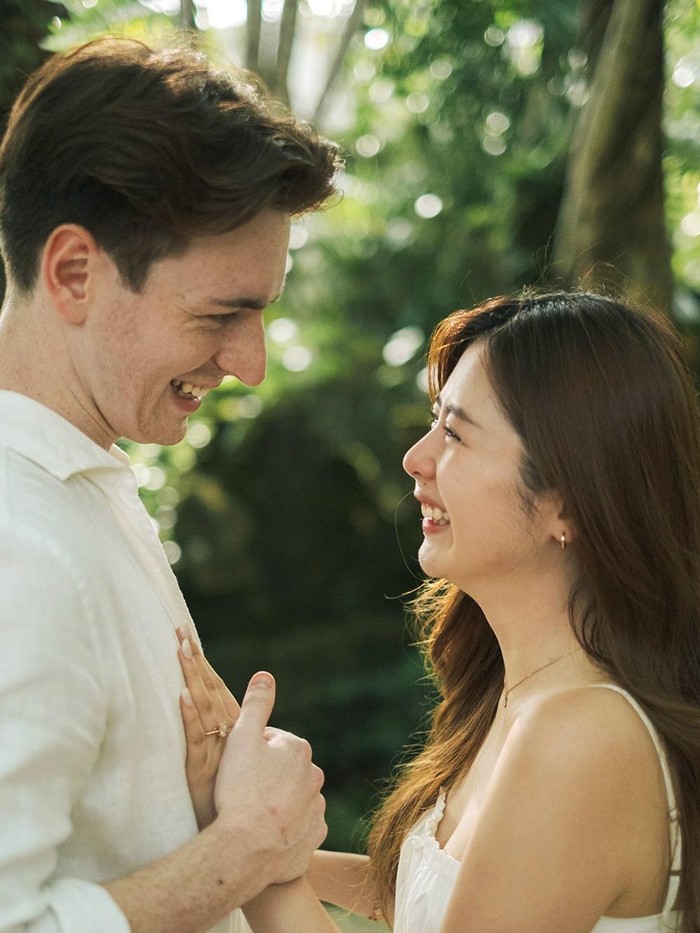 Jennifer Christie Dilamar Mas Bule: Yes, Yes, Yes!
