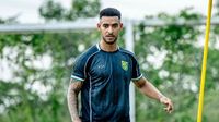 Jefferson da Silva Resmi Jadi Bek Kiri Baru Persebaya