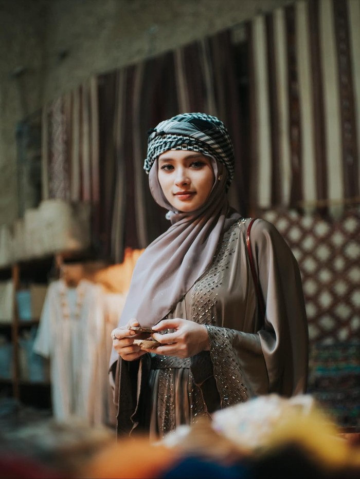 Di Balik Senyum, Inara Rusli Simpan Tekanan Mental