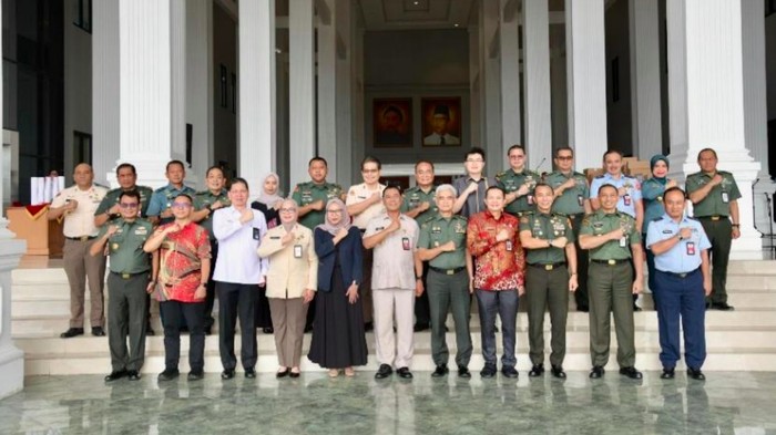 Unhan Salurkan Donasi Obat hingga Pendidikan Digital ke Warga Aceh Tamiang