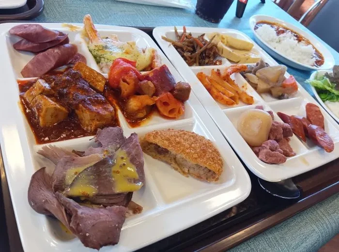 Antimainstream! Restoran Buffet Ini Sajikan Menu Daging Rusa hingga ...