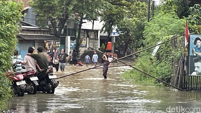 112 Desa di Sepanjang Sungai Silugonggo Pati Terendam Banjir