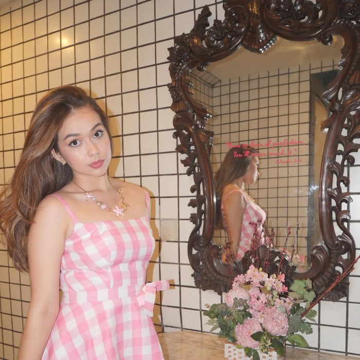 Pink Gingham Look Rebecca Klopper Bikin Auto Jatuh Hati