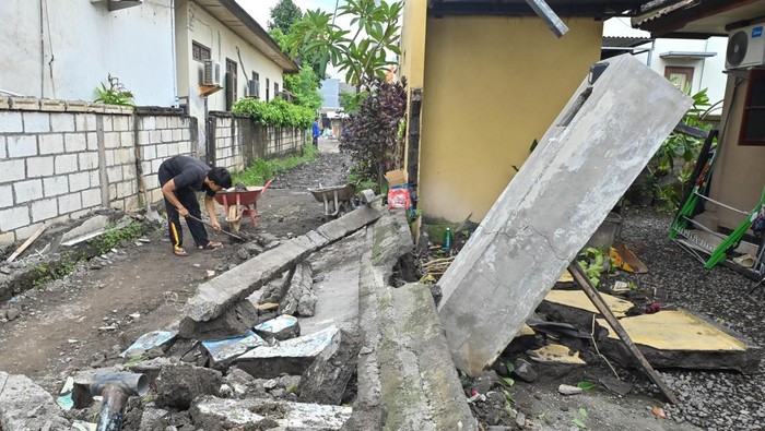 Puting Beliung Terjang Denpasar, Puluhan Rumah dan Tempat Ibadah Rusak