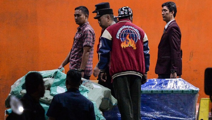Jenazah Pramugari Korban Kecelakaan ATR 42-500 Tiba di Bandara Soetta