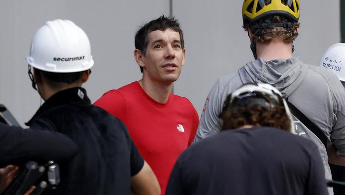 Aksi Nekat Alex Honnold, Panjat Taipei 101 Tanpa Pengaman