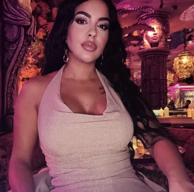 Viral Wanita Ini Disebut 'Kembaran' Georgina Rodriguez, Banjir Pujian