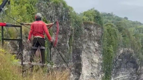 Sudah Ditutup, Wahana Bungee Jumping di Nusa Penida Diduga Nekat Beroperasi