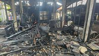 Korsleting Listrik Diduga Jadi Pemicu Kebakaran Pasar Loak Banyuwangi