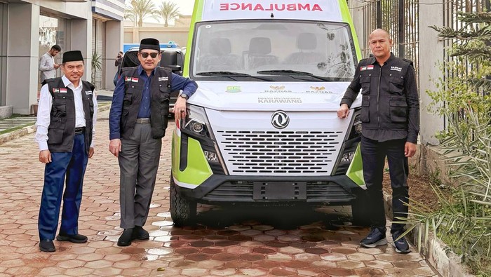 Donasi Ambulans Jadi Simbol Solidaritas Karawang untuk Palestina