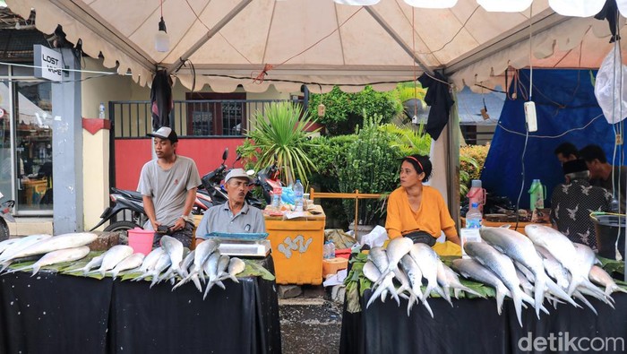 Festival Bandeng Rawa Belong 2026 Diserbu Warga Jelang Imlek