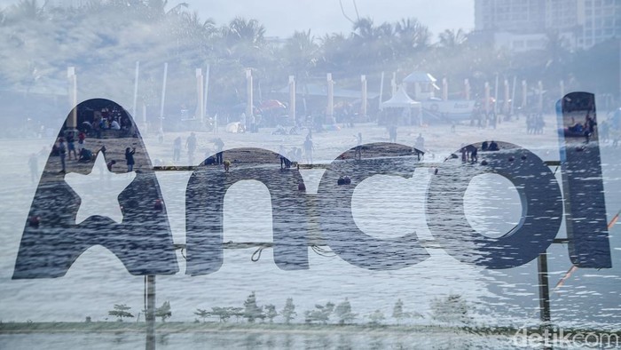 Ancol Ramai Dikunjungi Wisatawan Saat Libur Imlek