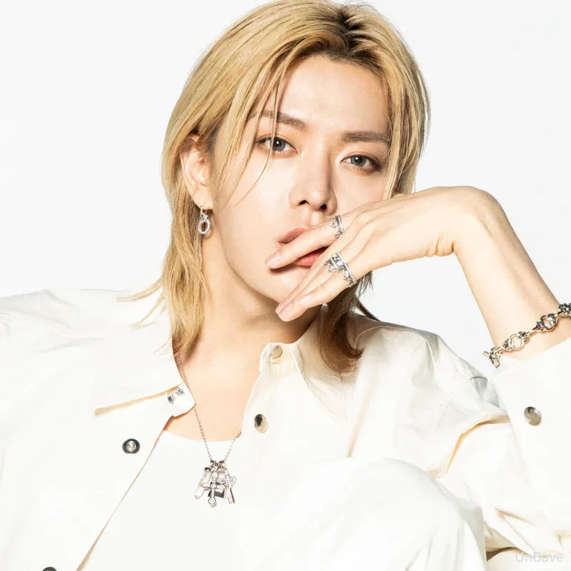 Yuta NCT Diam-diam Bikin Brand Perhiasan, Desain Cincin Bentuk Mahkota