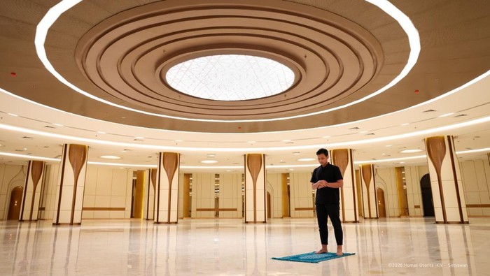 Interior Masjid Negara IKN yang Dipakai buat Salat Tarawih Perdana